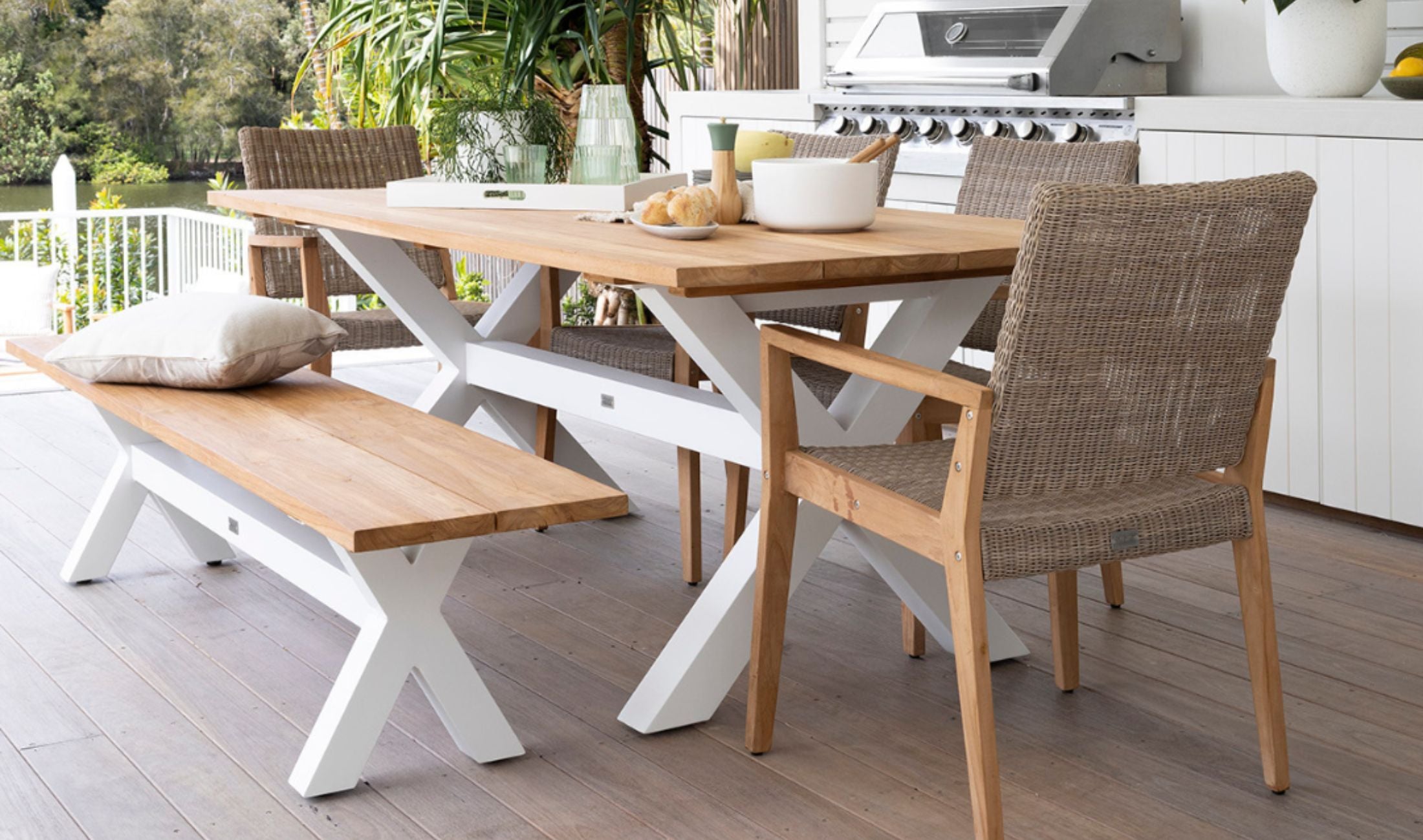 Benches | Outdoor Benches Collection | Outdoor Living
